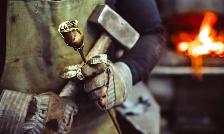 Medieval Blacksmith Clothes - Reliable Protection From Heat