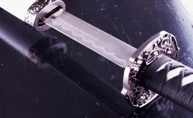 What Is The Best Steel For A Katana: Top 3 & Super Guide