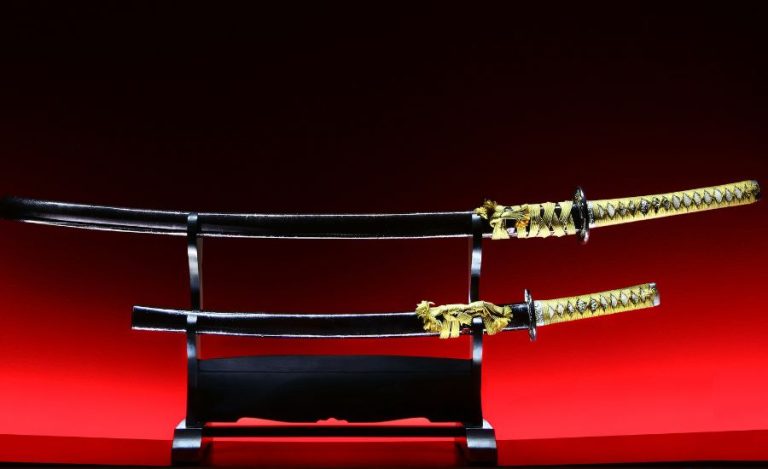 What Is The Best Steel For A Katana: Top 3 & Super Guide